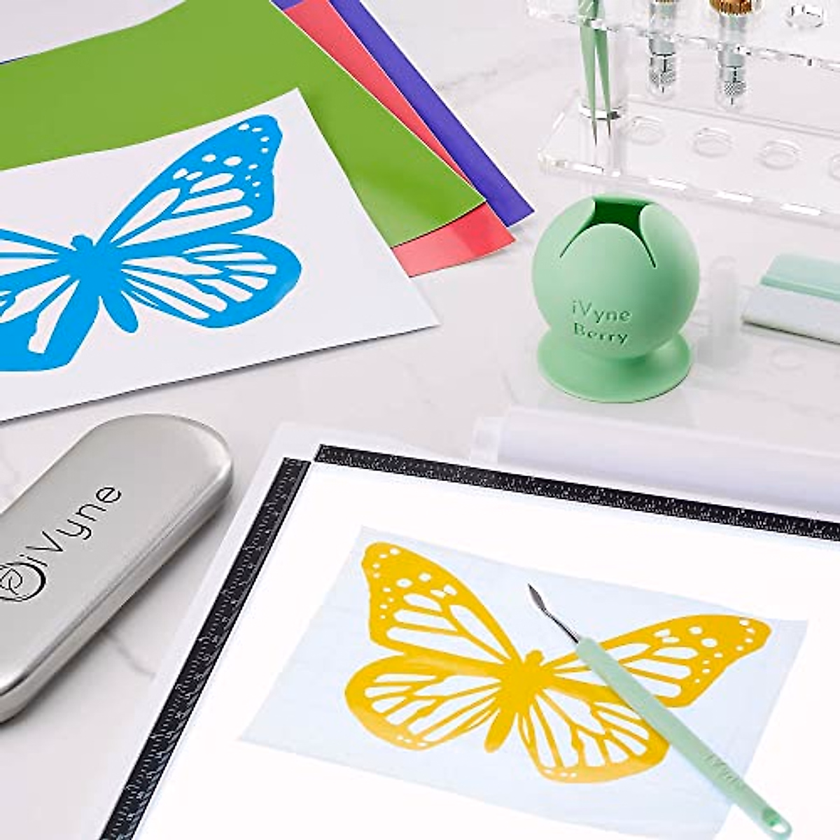 iVyne Berry Suctioned Vinyl Weeding Scrap Collector & Holder for Weeding Tools for Vinyl - Green