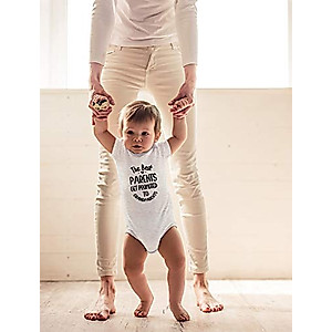 CBTwear The Best Parents Get Promoted to Grandparents - New Grandchild - Cute Infant One-Piece Baby Bodysuit (Newborn, Heather Grey)