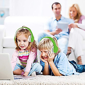 YUSONIC Kids Headphones, Two Audio Port for Sharing, Headphones for Kids with mic & Volume Limiting, Baby Children Toddlers Boys Girls Laptop Tablet Class Travel School use（Green