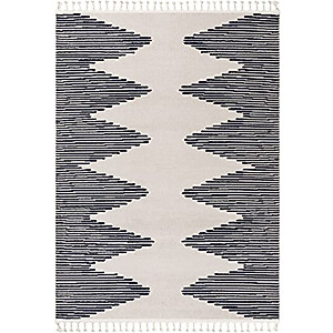 Well Woven Zella Ivory Tribal Diamond Medallion Area Rug (7'10" x 10'6")
