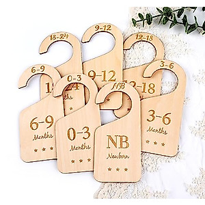 HOUÍSM Wooden Baby Closet Size Dividers 7Pack, Baby Clothes Organizers Home Nursery Decor, Thicken and Double Sided from Newborn to 24 Months, Hanging Closet Dividers for Newborn Baby Shower