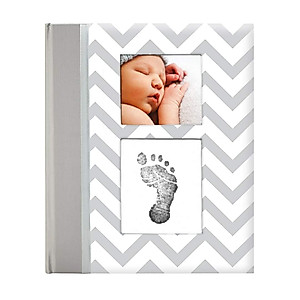 Pearhead Spanish Language Version Chevron Keepsake Baby Memory Book in Spanish with Clean Touch Ink Pad, Gray