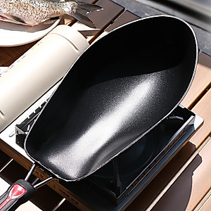 EEASSA Fish Shape Non-Stick Oval Shaped Frying Pan, Aluminum Alloy, 8.7cm Deep, Ideal for Grilling, Frying, and Serving