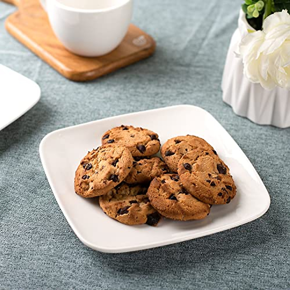 DELLING Appetizer Plates - 6.5 in Ceramic Small Plates for Dessert -Square Serving Plates - White Kitchen Dinnerware Dishes Set for Snacks, Appetizer, Side Dishes- Serving Platter Set of 6