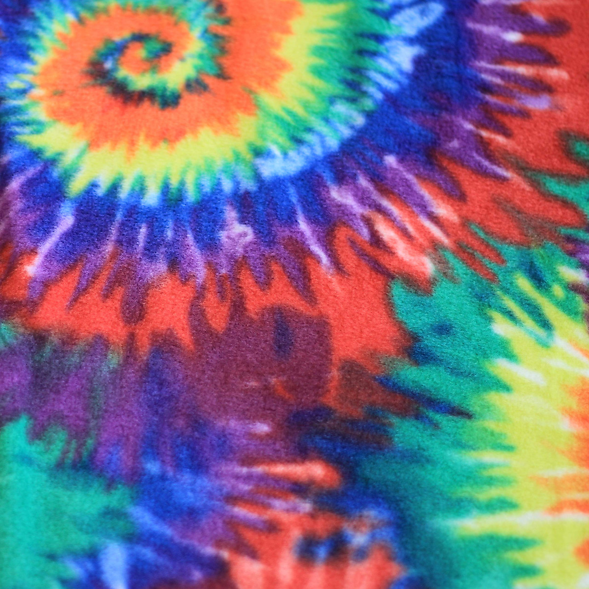 Tie Dye Anti-Pill Premium No-Sew Throw Fleece Fabric Kit (50x60)