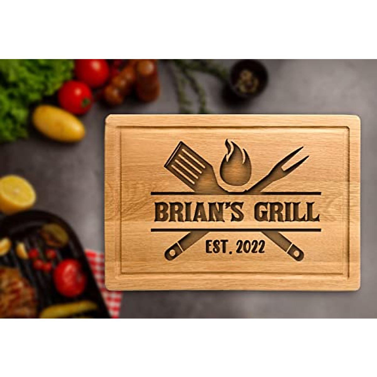 Personalized Grill Party Gift, Fathers Day Gift, Grill Master, BBQ Barbecue Lover, Housewarming Party Present, Birthday Gift for Men or Dad, Laser Engraved Wood Cutting Board, Customizable Sign