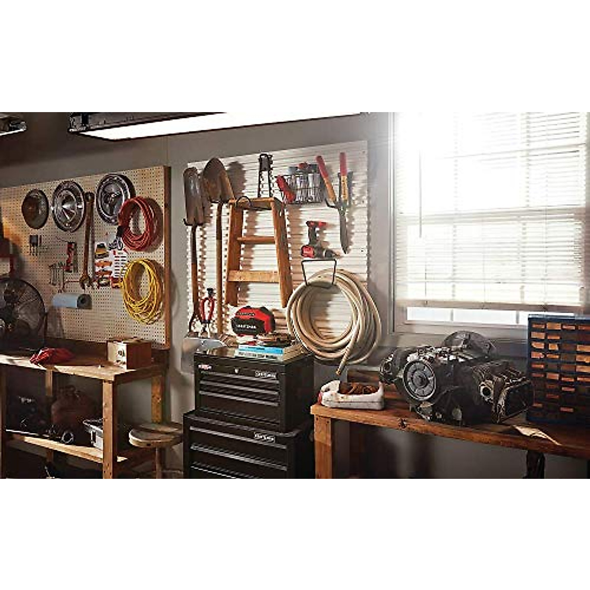 CRAFTSMAN Versatrack Garage Storage System, Storage Rail with 20 Piece Set Mounting Accessories (CMST22000)