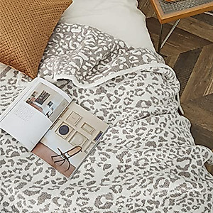Fluffy Warm Plush Leopard Throw Blanket, Reversible White Grey Cheetah Printed Pattern Fleece Blankets for Bed Couch Sofa, Soft Microfiber Blankets 50x62 Inches