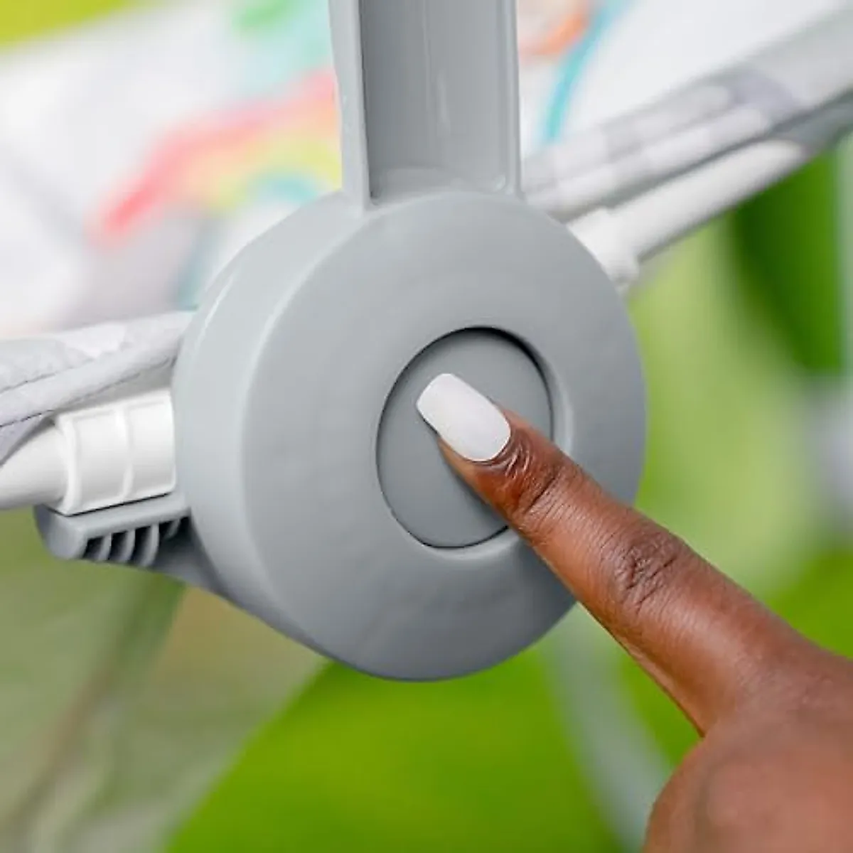 Bright Starts Playful Paradise Portable Compact Automatic Baby Swing with Music, Unisex, Newborn +