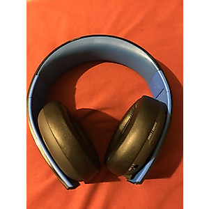 Gold Wireless Stereo Headset - PlayStation 4