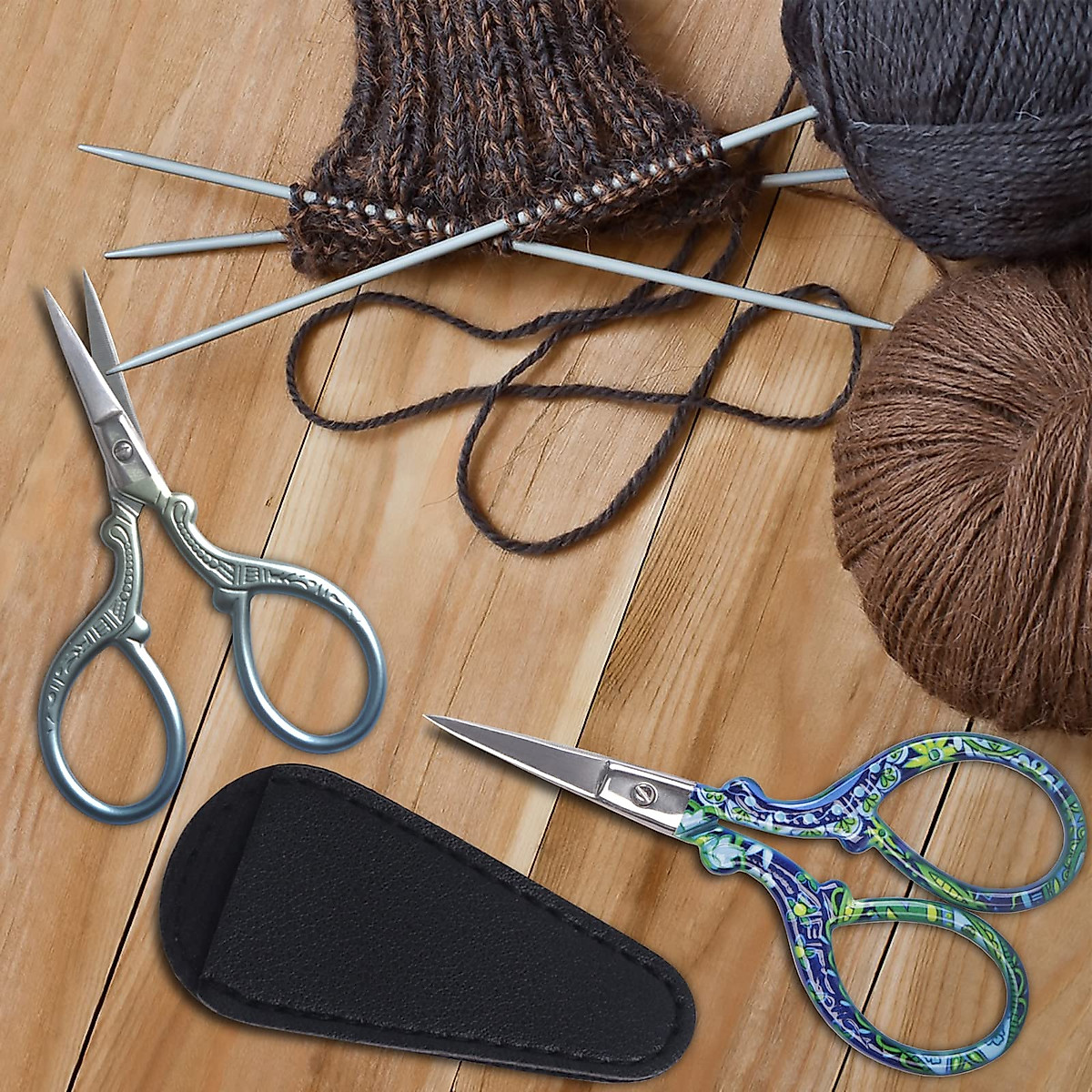 KISTARCH 2pcs 3.6inch Small Precision Embroidery Scissors,Sewing scissors with leather sheath cover for Needlework Craft Art Work Manual Sewing Handicraft DIY Tool Detail Cutting Everyday Use