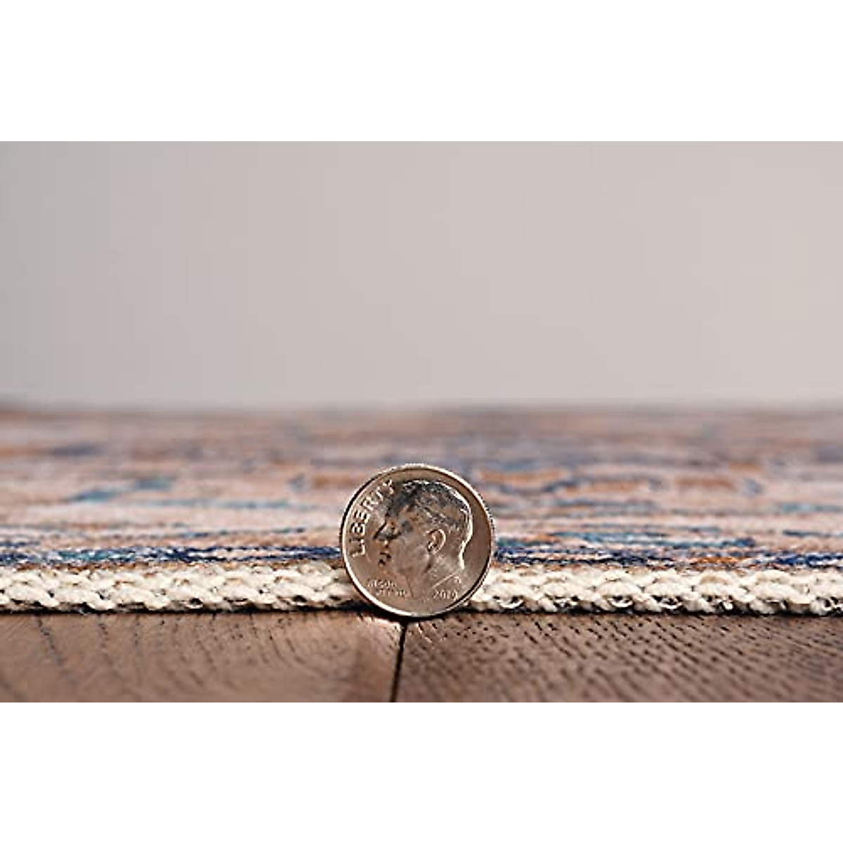 Linon The Anywhere Washable Rug Jones Ivory/Gold 3' X 5' Accent Rug