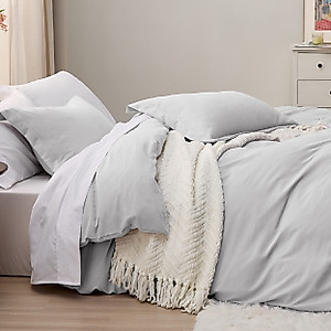 Bedsure Duvet Cover King Size - Soft Prewashed King Duvet Cover Set, 3 Pieces, 1 Duvet Cover 104x90 Inches with Zipper Closure and 2 Pillow Shams, Light Grey, Comforter Not Included