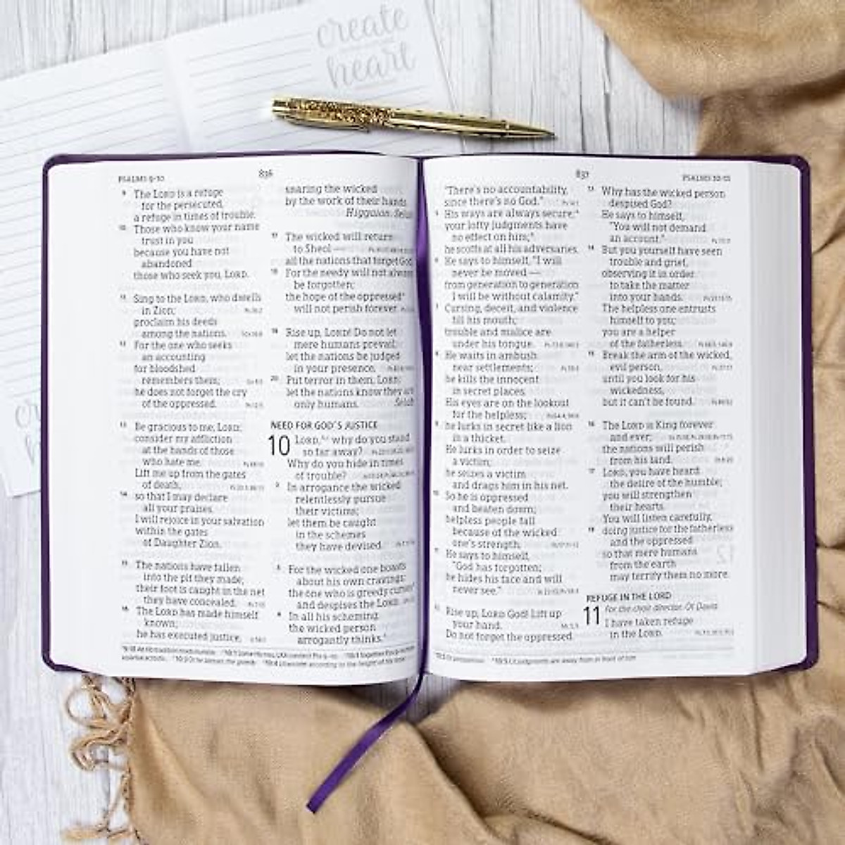 CSB Super Giant Print Reference Bible, Value Edition, Purple LeatherTouch, Red Letter, Presentation Page, Cross-References, Full-Color Maps, Easy-to-Read Bible Serif Type