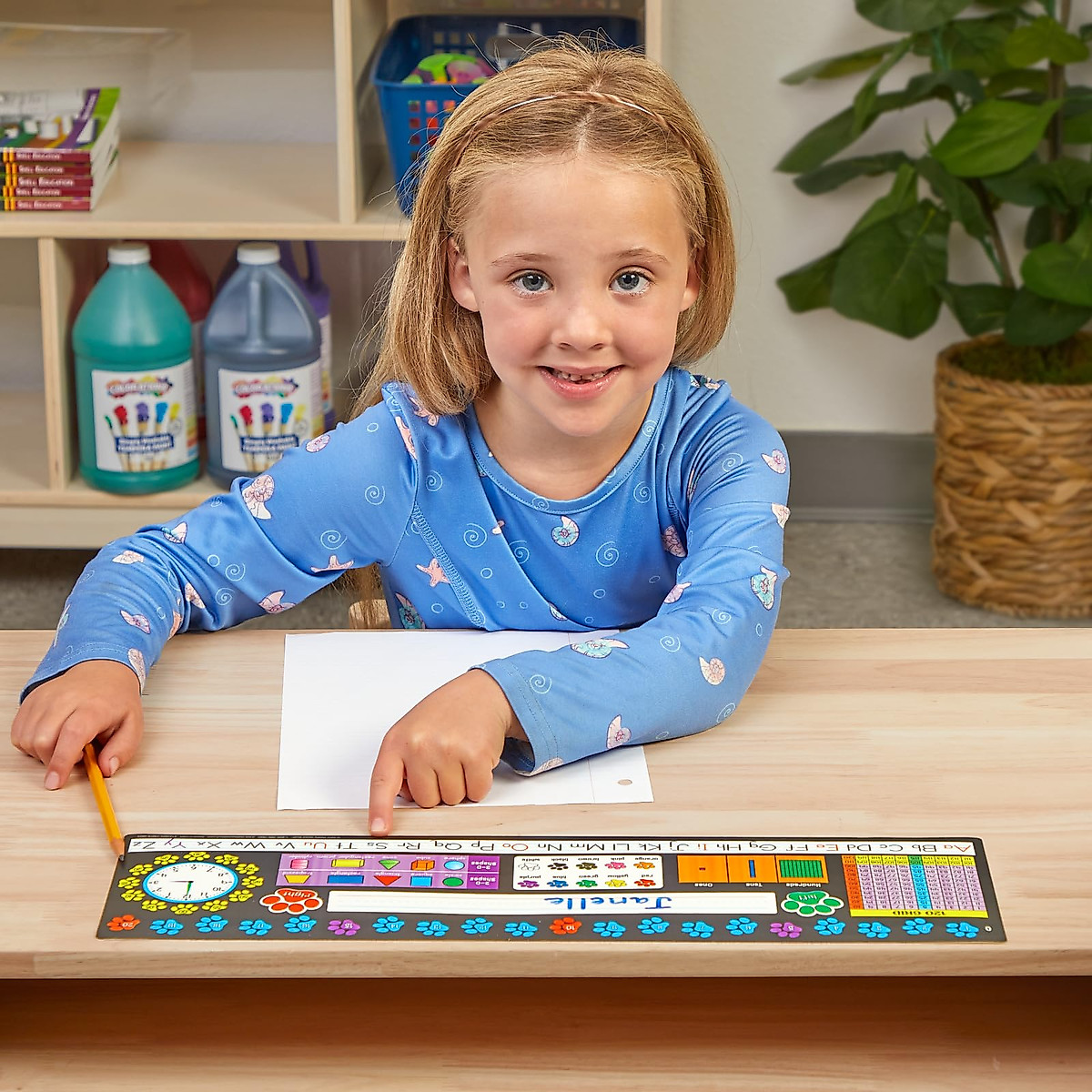 Really Good Stuff 24PK Paw Prints Self-Adhesive Deluxe Plastic Desktop Reference Nameplate with Letters, Numbers, Colors, 2-D and 3-D Shapes, 120 Grid, Left and Right, Base 10 and Time