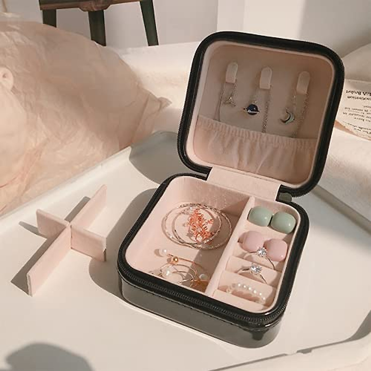 PHABULS Travel Jewelry Box, Lightweight and Easy to Carry Small Jewelry Box for Earrings Rings Necklace Bracelet, Travel Jewelry Case for Women Girls, Jewelry Travel Organizer for Gifts (Black)