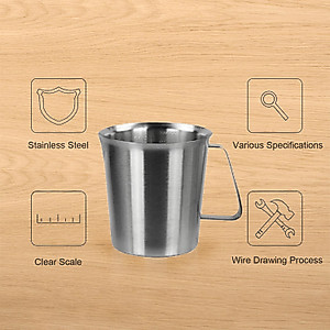 Heyiarbeit Measuring Cup with Handle 24 Ounce 304 Stainless Steel Graduated Beaker 700ml Measuring Beaker for Lab Kitchen Restaurants Bars 1Pcs