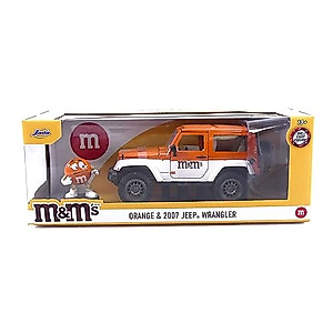 M&M's 1:24 2007 Jeep Wrangler Die-cast Car & 2.75" Orange Figure, Toys for Kids and Adults
