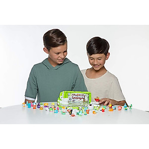 Smashers Sludge Bus Fold-Out Playset with 2 Exclusive Smashers Series 2 Gross by ZURU