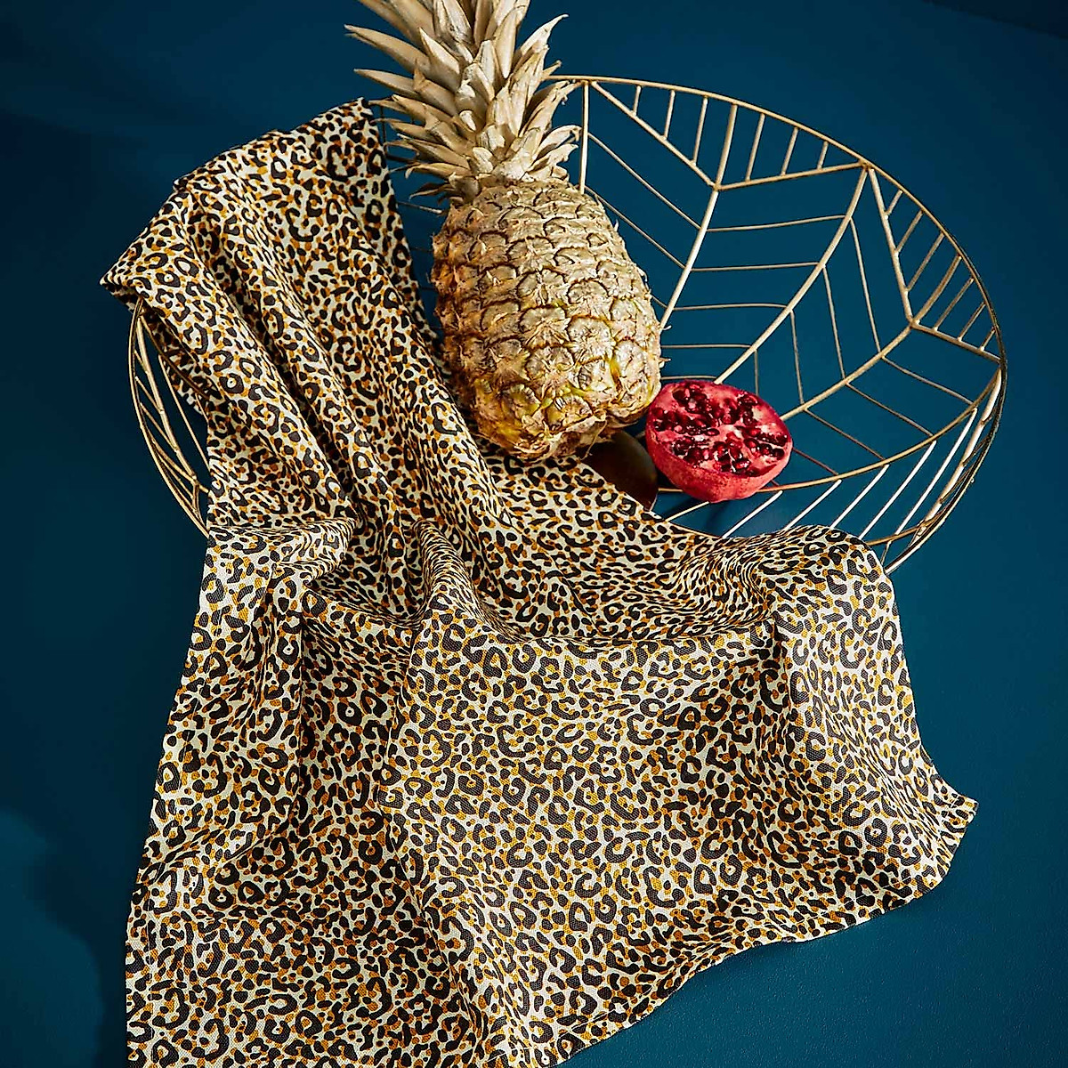 Spode Creatures of Curiosity Leopard Tea Towel | Cotton Dish Towel | Highly Absorbent | Quick Drying | Multi-Purpose Absorbent Kitchen Towel | Leopard Print (1 Pack)