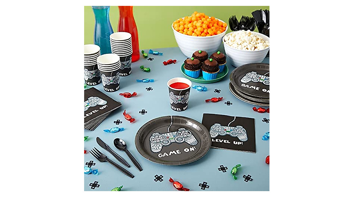 144 Piece Gaming Party Supplies for 24 Guests