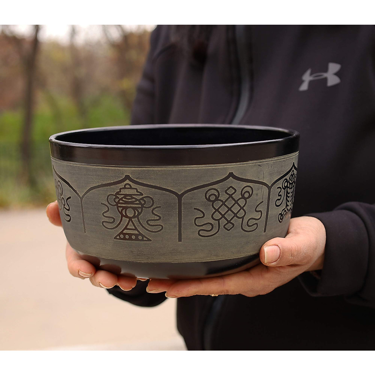 DharmaObjects Tibetan Meditation 8 Lucky Symbols Singing Bowl Mallet Mat Cushion Set (8 Inches, 8 Lucky Symbols)