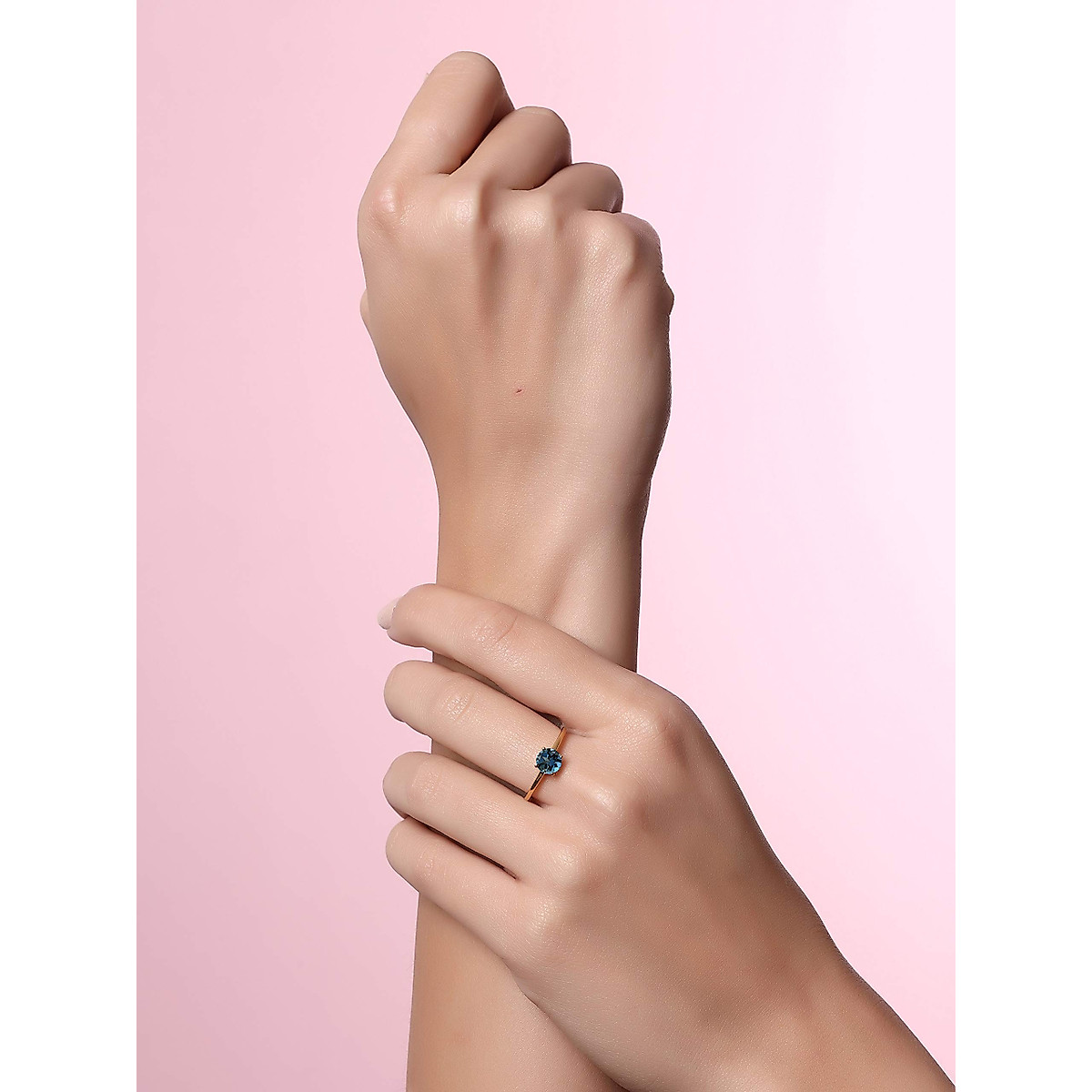 YoTreasure 0.96 ct. t.w. London Blue Topaz Solitaire Ring 10kt Yellow Gold Jewelry