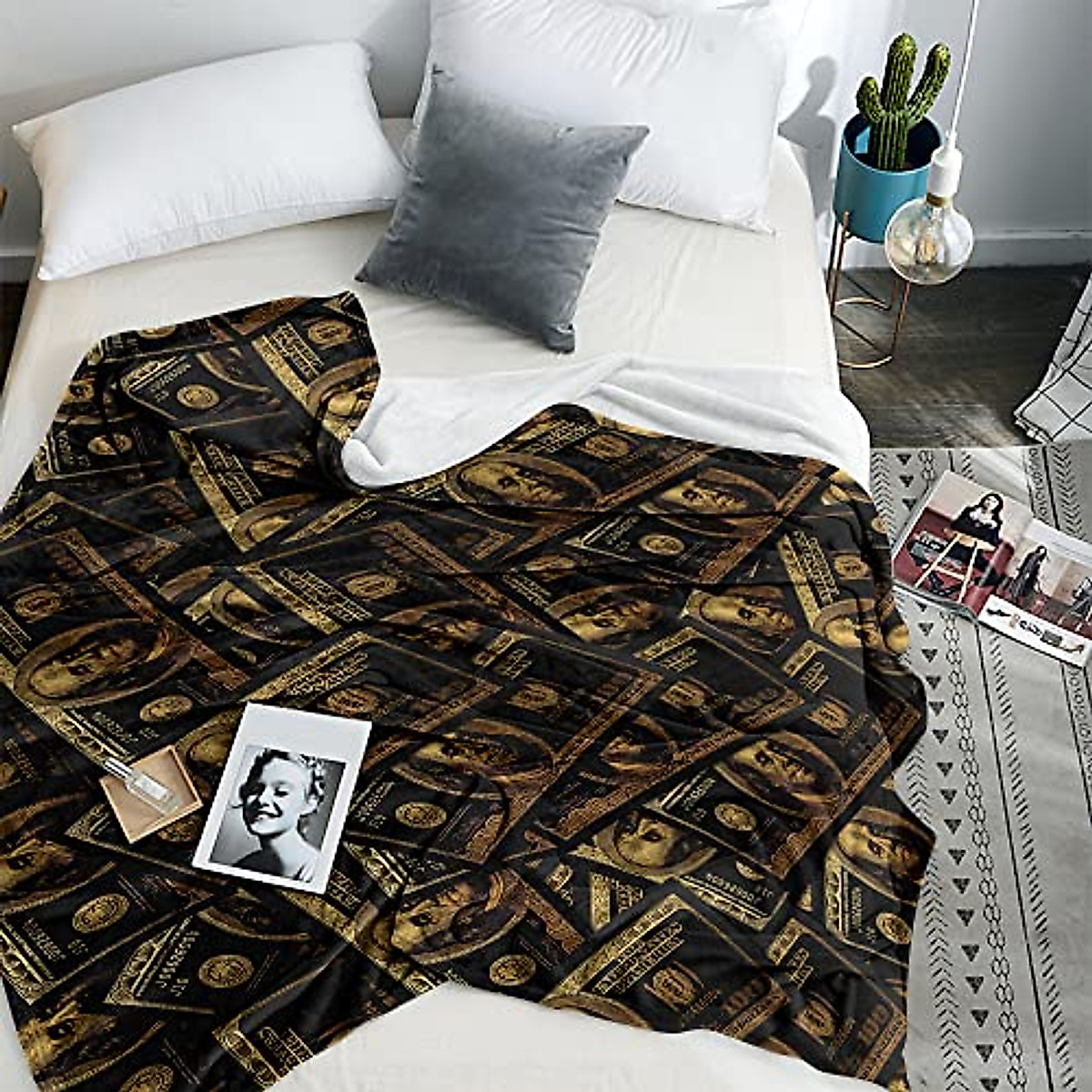 GUBIYU Black Gold 100 Dollar Bill Print Flannel Blankets Lightweight Soft Cozy Fuzzy Bed Blanket Throw Polyester Money Pattern Decorative Blanket for Sofa Couch Bed Chair for Men Gift (70 x 80 Inches)