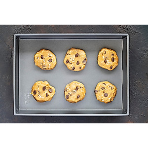 Chicago Metallic Professional Non-Stick Baking and Roasting Tin, 33 x 23 cm (13" x 9"), 1 x 1 x 1 cm, Grey