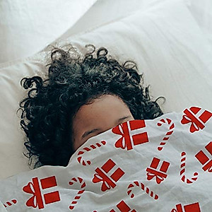 HEALLILY 20Pcs Christmas Fabric Cotton Fabric Bundle Squares Patchwork Cloth Quilting Handmade Fabric Cloth for DIY Christmas Wreath Doll Dress Coaster Sewing Quilting 20x20cm