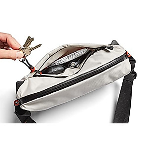 Bellroy Lite Sling (lightweight crossbody bag) - Chalk