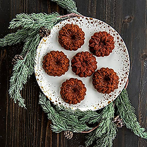 Nordic Ware Wreathlettes Cakelette, 4-Cup, Silver