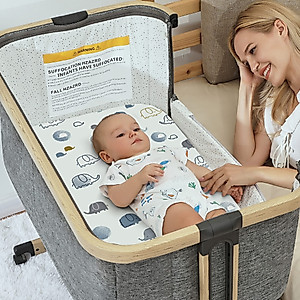 AMKE G607 Bassinet Fitted Sheet - 2 Pack - 100% Cotton Nursery Bedding, Rectangle and Oval Baby Bassinet Fitted Sheets - Fits AMKE Sleeper Crib Mattress (Animals)