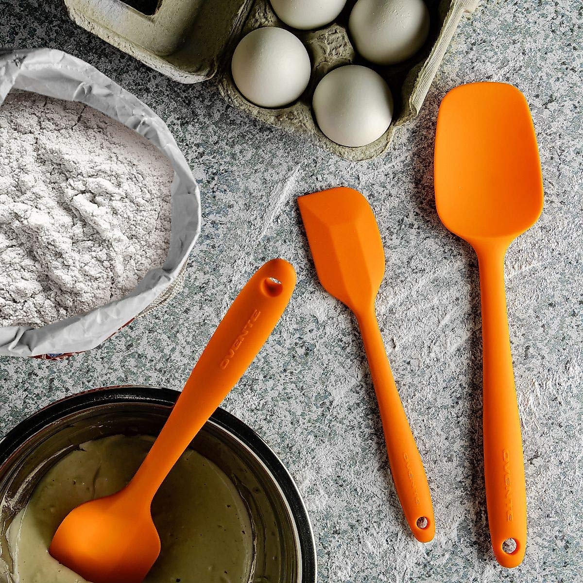 OVENTE Set of 5 Silicone Spatula , Food Grade Rubber Spatulas Heat Resistant w/ Stainless Steel Core & Seamless Design, Non Stick Rubber Spatula for Mixing, Baking & Cooking Orange SP12305O