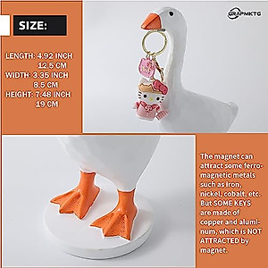 GRAPMKTG Magnetic Goose Key Holder Cute Home Decor Kawaii Room Office Table Desk Decor Aesthetic Funny Sculpture Bedroom Decor Housewarming Gifts for Women Men1 Pack