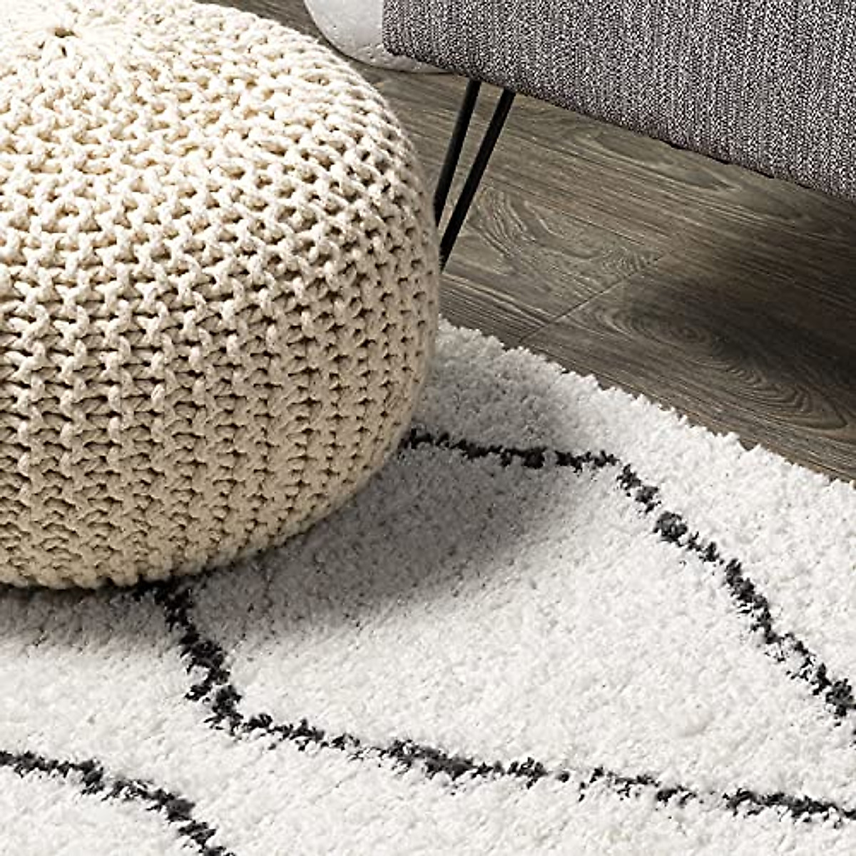 JONATHAN Y MOH405A-3 Catala Moroccan Diamond Shag Indoor Area-Rug Bohemian Geometric Modern Glam Easy-Cleaning Bedroom Kitchen Living Room Non Shedding, 3 X 5, White/Black