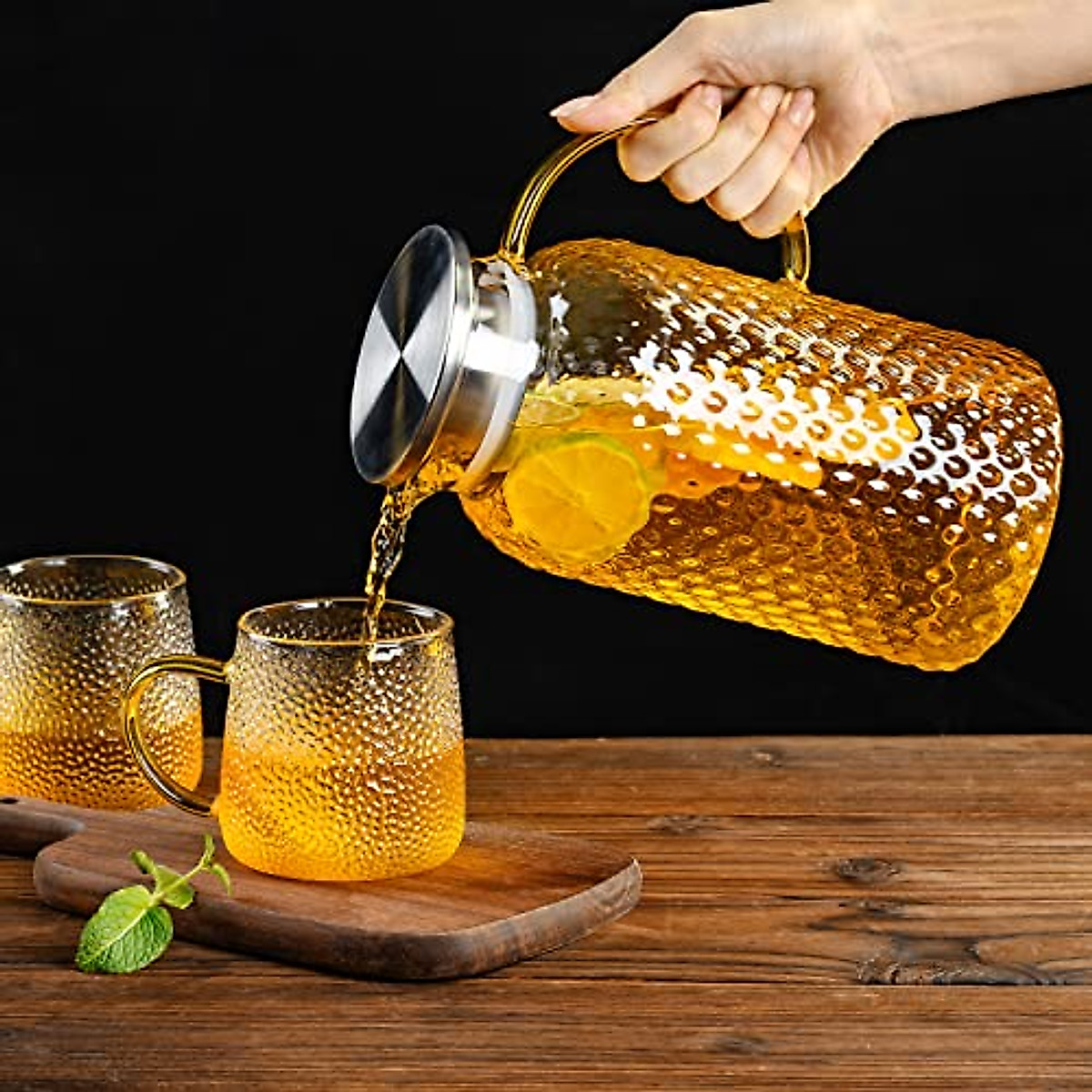 PARACITY Glass Pitcher Squama Designed 64 oz, High Borosilicate Water Pitcher, Iced Tea Pitcher with Lid and Spout, Large Bore Design for Easy Cleaning, for Cold/Hot Drinks, Iced Tea, Juice, Milk