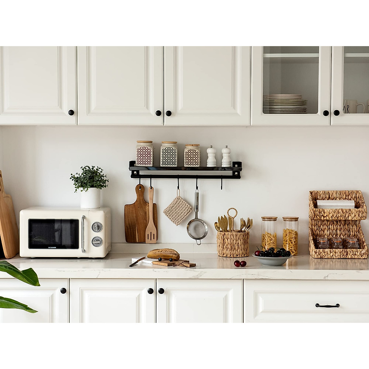 StorageWorks Wicker Flatware Organizer, Hand Woven Water Hyacinth Cutlery Holder for Countertop with Handle, 1 Pack