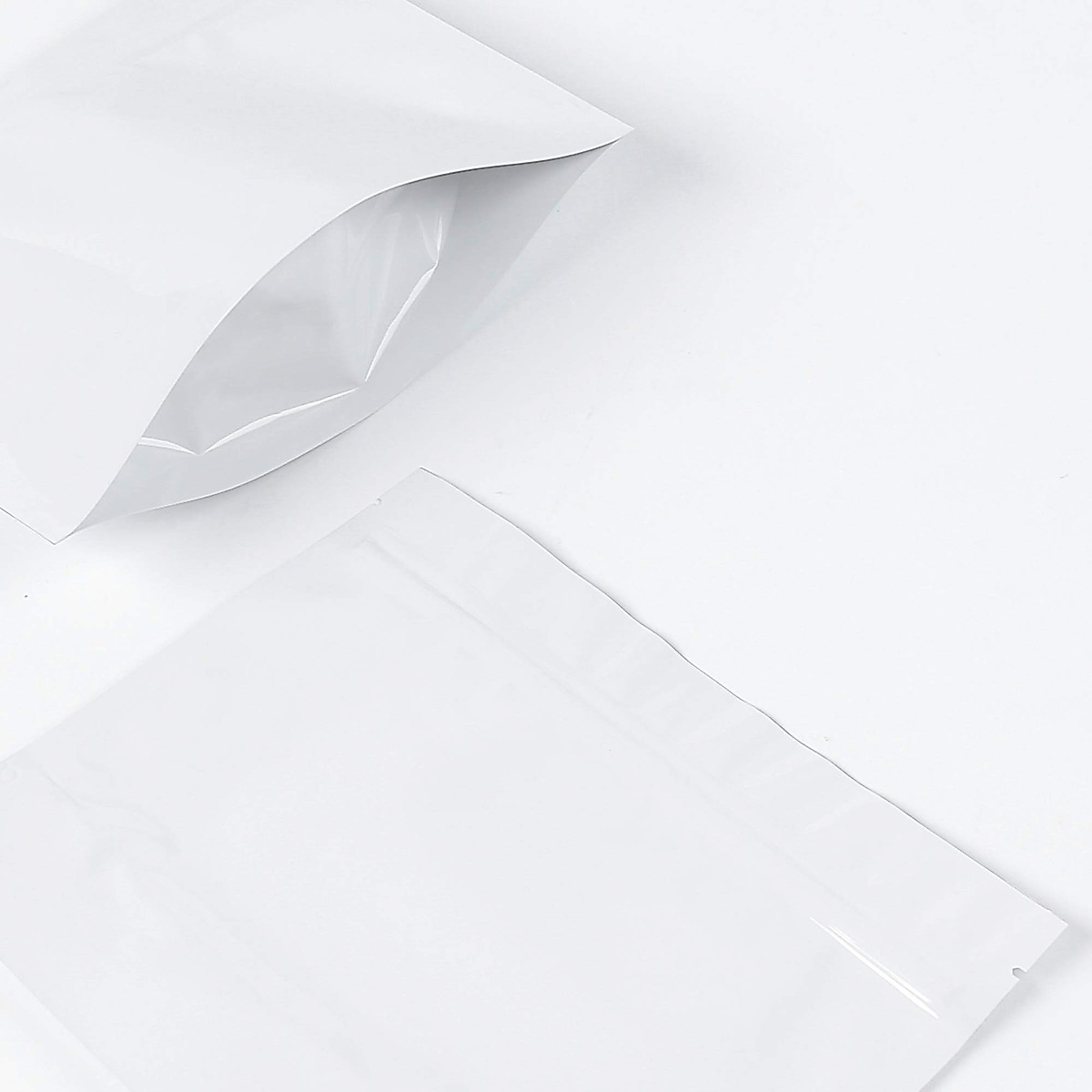 QQ Studio Pack of 100 Double-Sided Glossy Wide Mouth Smell Proof Stand Up Resealable Pouch Bags (Glossy White, 8.25x6.5" (7oz))