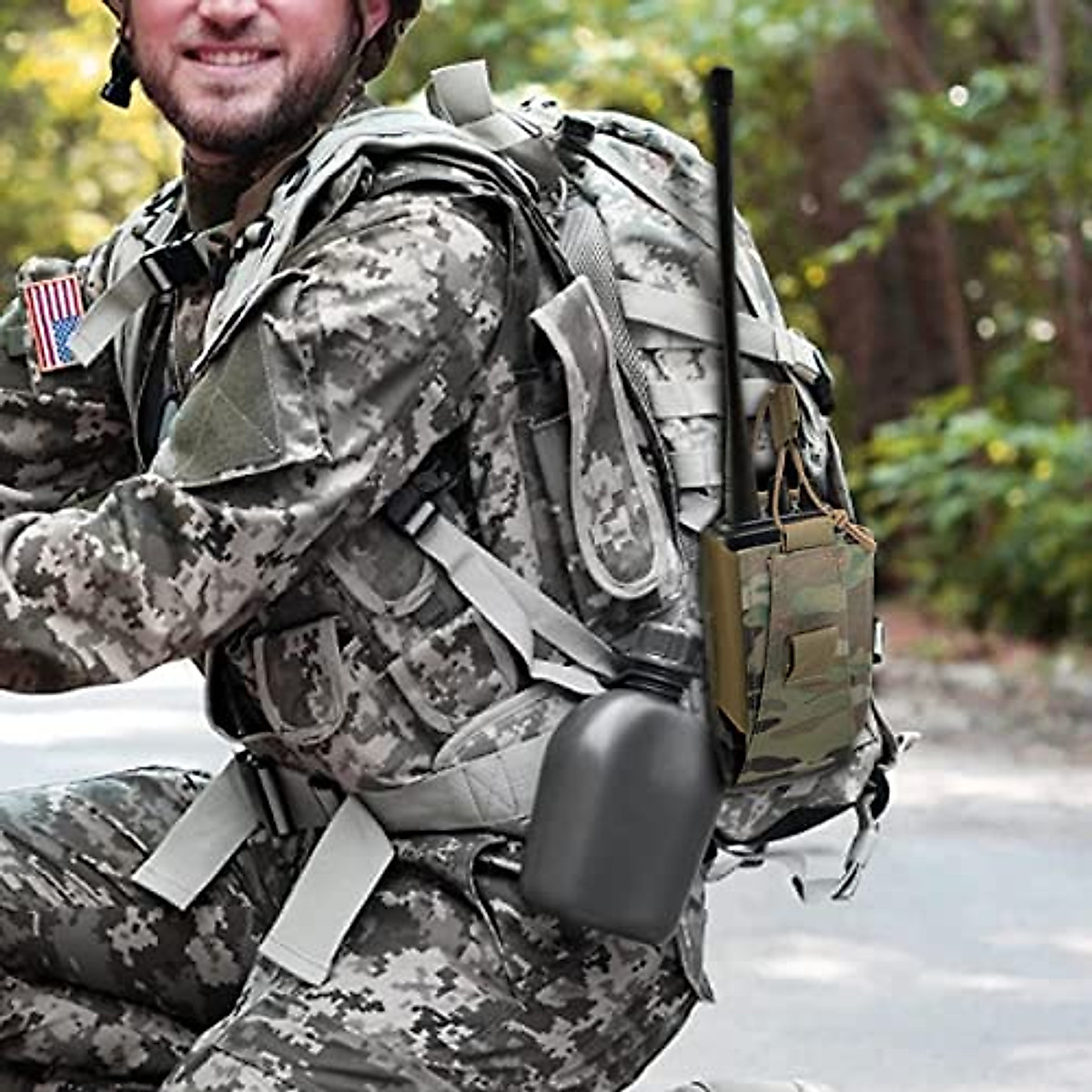 1000D Nylon Tactical Radio Holder Radio Case Radio Pouch Military Molle Radio Walkie Talkie Holder Bag Hunting Magazine Pouches Pocket for Two Ways Walkie Talkies Compatible (CP)