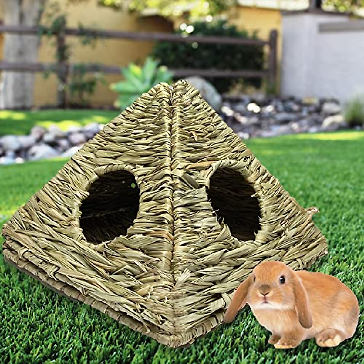 Chngeary Guinea Pig House, Natural Grass Hand Woven Guinea Pig Hideout, Pyramid Style Small Animal Hut, Top and Bottom Part Free Design for Easy Cleaning, Toys for Hamsters, Bunny, Gerbils