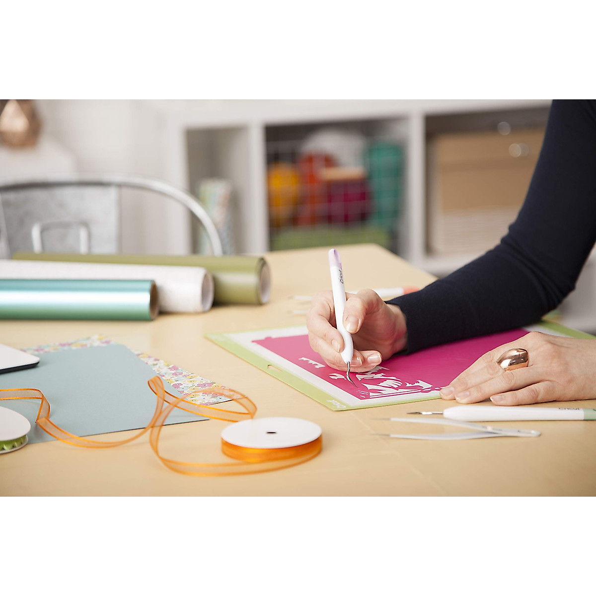 Cricut Basic Tool Set - 5-Piece Precision Tool Kit for Crafting and DIYs, Perfect for Vinyl, Paper & Iron-on Projects, Great Companion for Cricut Cutting Machines, Mint