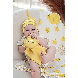 Baby Gift Box Muslin Swaddle Blanket Set with Silicone Teether and Accessories - Perfect for Newborn Girls and Boys - Cute and Elegant Packaging - 6 Pieces in a Box