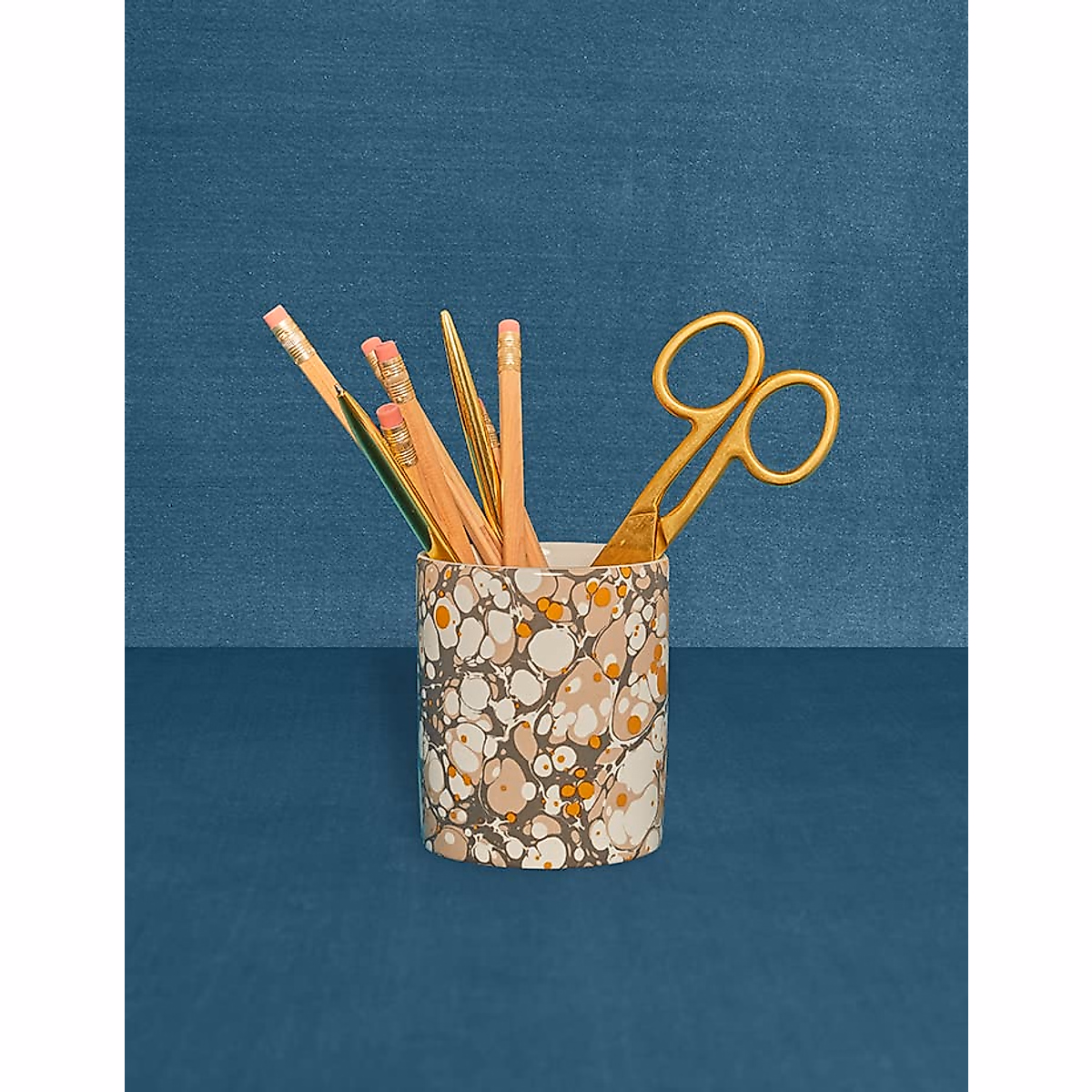 L'or de Seraphine Joan Scented Candle - Essential Oil Candle for Home, Notes of Suede, Rose, and Palo Santo, Sustainable Palm Wax, Clean, Long Lasting, Paraben-Free, 6.4oz