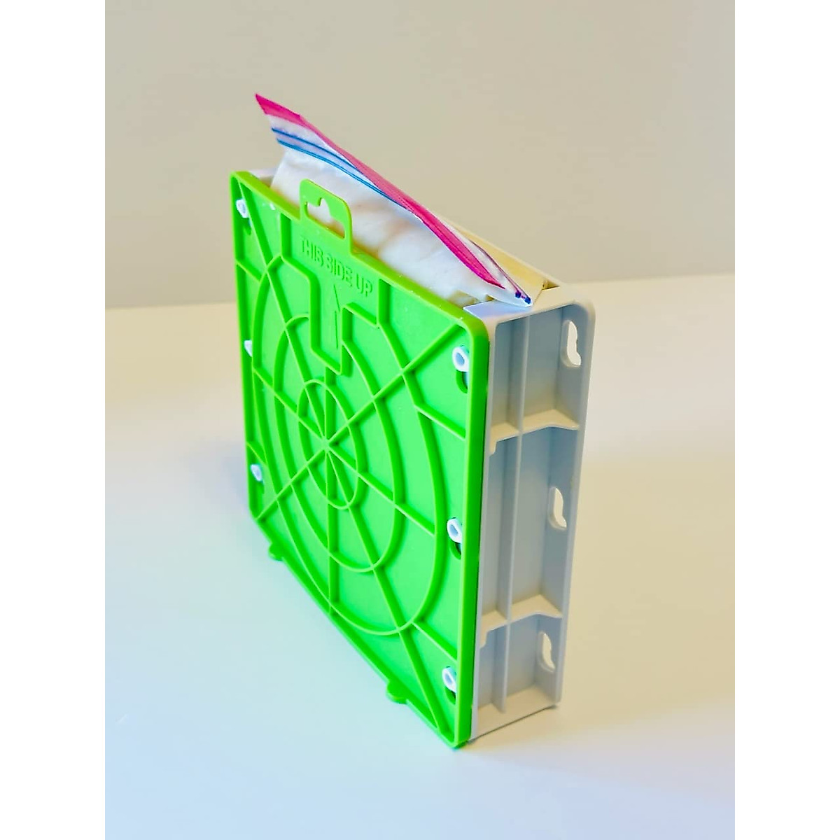 FreezeStax 1-Quart Expandable Starter Set. (3-4 Cup Set Capacity). Includes 1 individual 1-Qt Expander for 1-Qt (3-4 Cup) Freezer Bags. Add Optional, FreezeStax 1-Qt Expanders (listed separately).