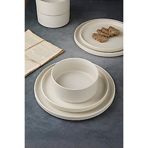 Famiware Star Dinnerware Sets, Plates and Bowls Set for 4, 12 Piece Dish Set, Full Glaze Matte White