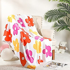 Preppy Retro Flowers Bed Blanket Throw Blanket Cute Flowers Flannel Plush Fuzzy Blanket Warm Soft Lightweight Blanket Vintage 1970s 60s 70s Decor for Home Dormitory Couch Bed Sofa 60 x 50 Inches