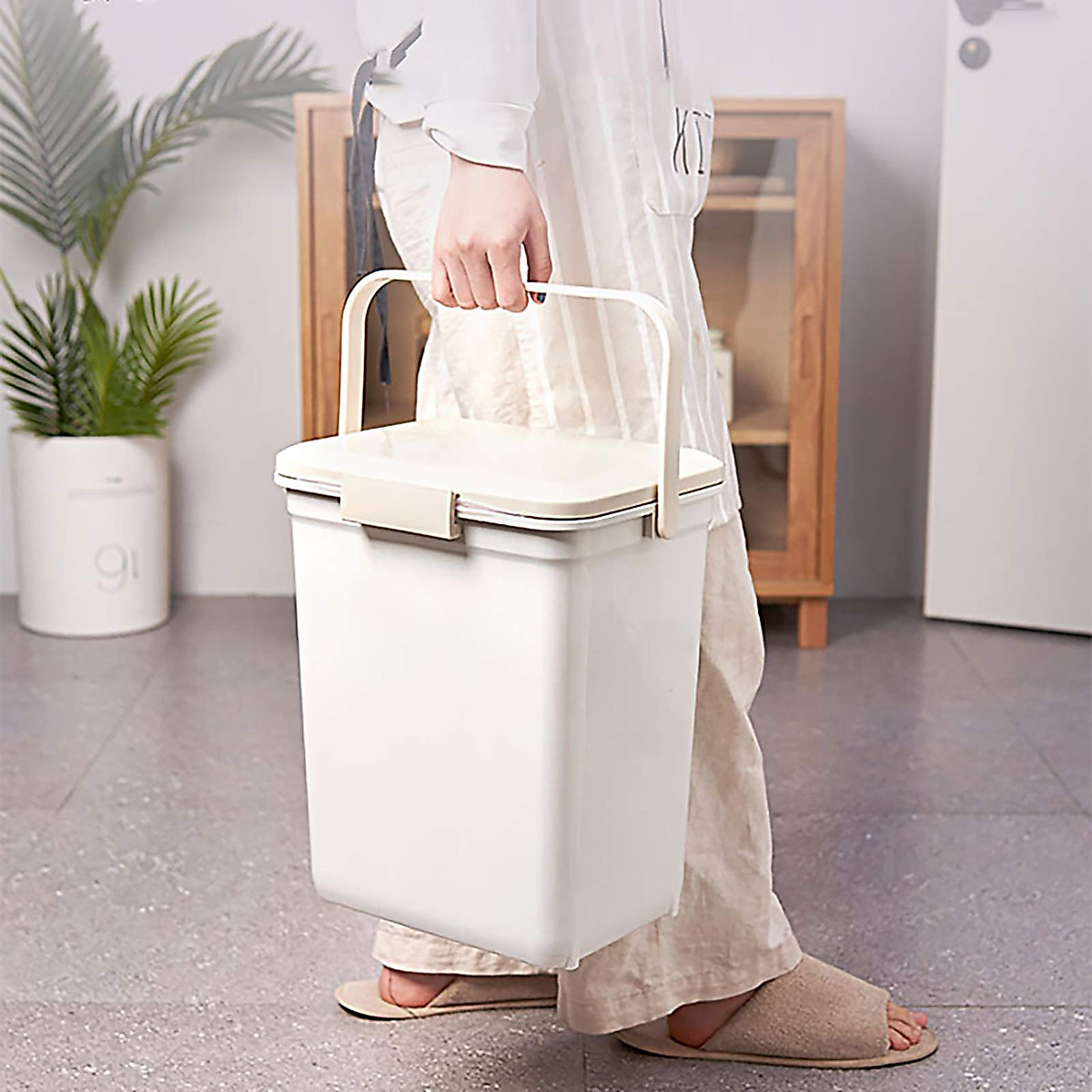 QWEASDF Portable Sealed Trash Can with Lock Cover Handles Deodorant Storage Compartment Pressure Ring Design Plastic Garbage Can for Kitchen and Household Waste Bin,Khaki