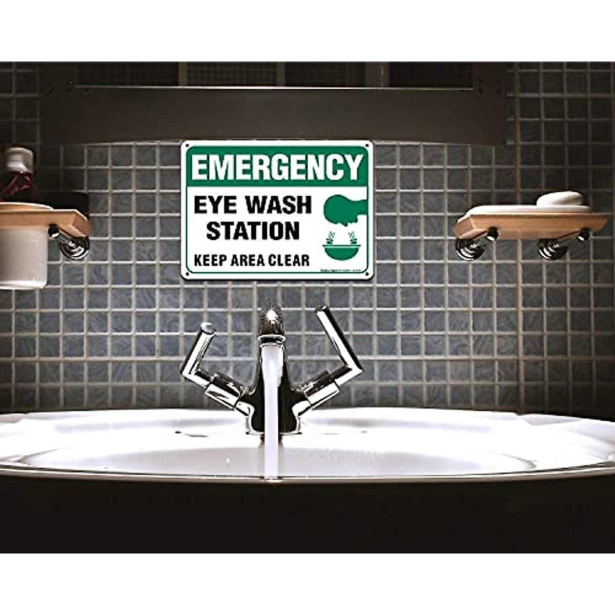 (2 Pack) Emergency Sign, Eye Wash Station Sign, Keep Area Clear Sign, 10 x 7 Inches .40 Rust Free Aluminum, UV Protected, Weather Resistant, Waterproof, Durable Ink，Easy to Mount
