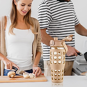 MUKOKO 32oz Glass Tumbler with Straw and Lid,Glass Water Bottles with Time Marker,Iced Coffee Cup,Silicone Sleeve,Leakproof,BPA Free-Amber